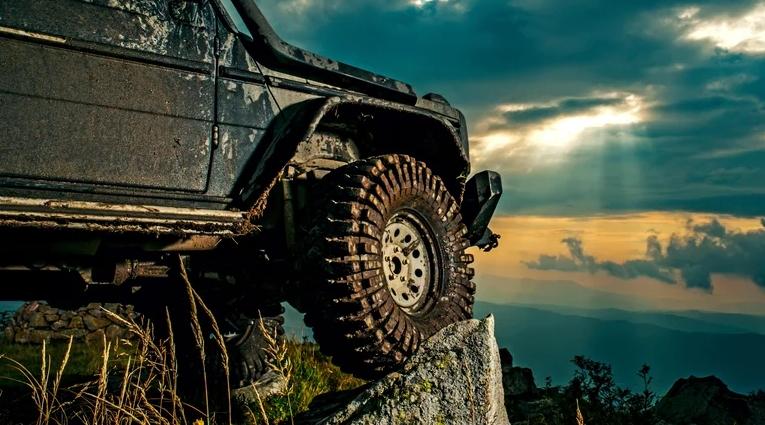 What is the difference between 4WD and AWD? - Isle of Wight 4x4 ...